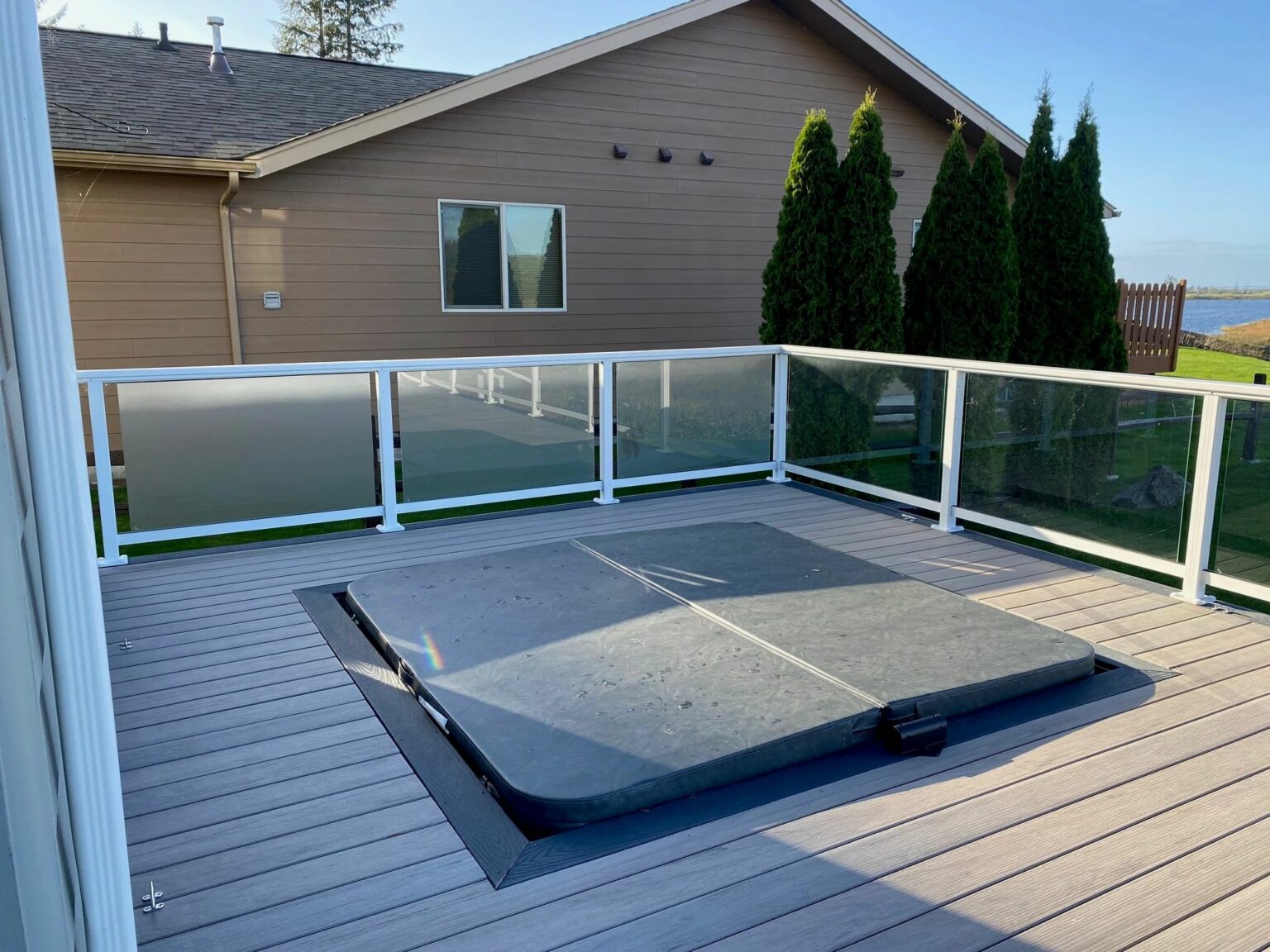 Which Railing System Is Right For You? Pros and Cons of Different ...