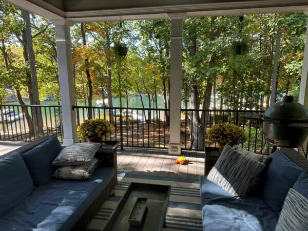 Creating An Outdoor Oasis on Lake Norman | RailFX Blog